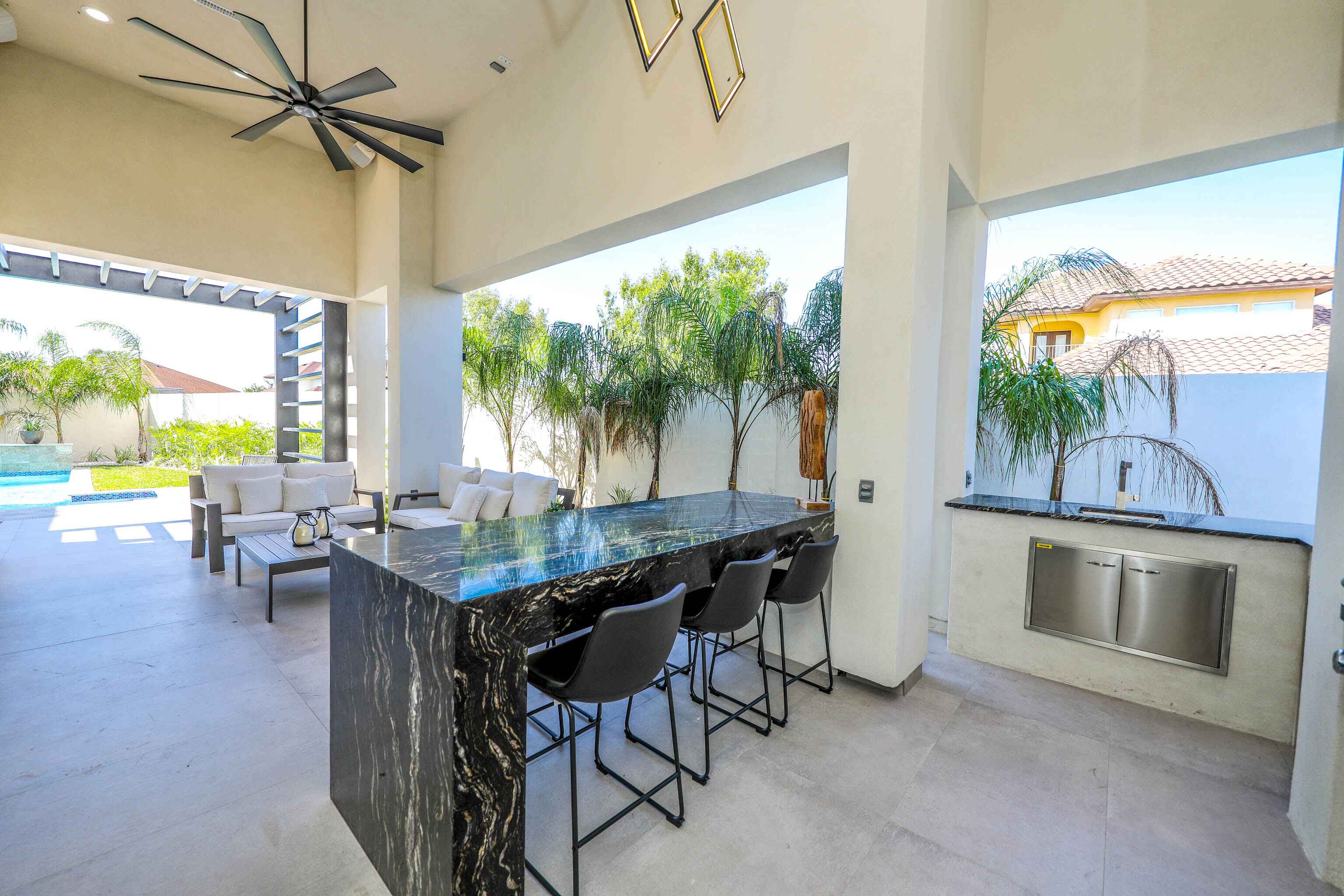 Portfolio - RE-Signature